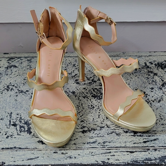 Kelly & Katie | Shoes | Soft Gold Kelly Katie Litton Heels | Poshmark